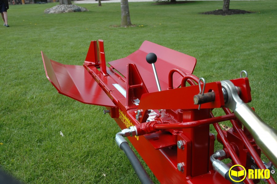 Riko UK | Split-Fire 3203 20 ton Log Splitter